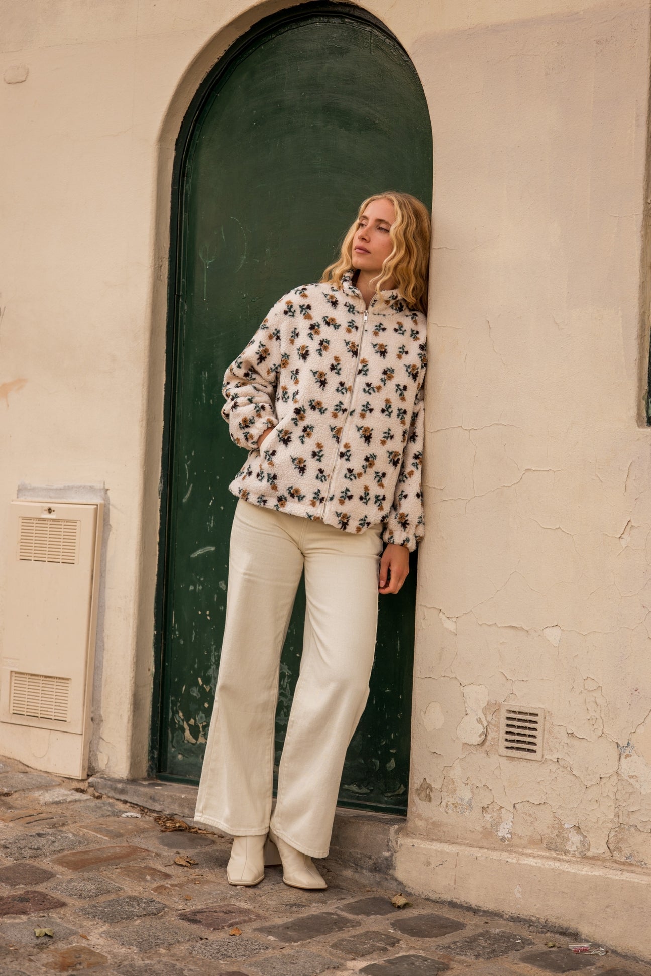 Lili & Lala – Lili & Lala